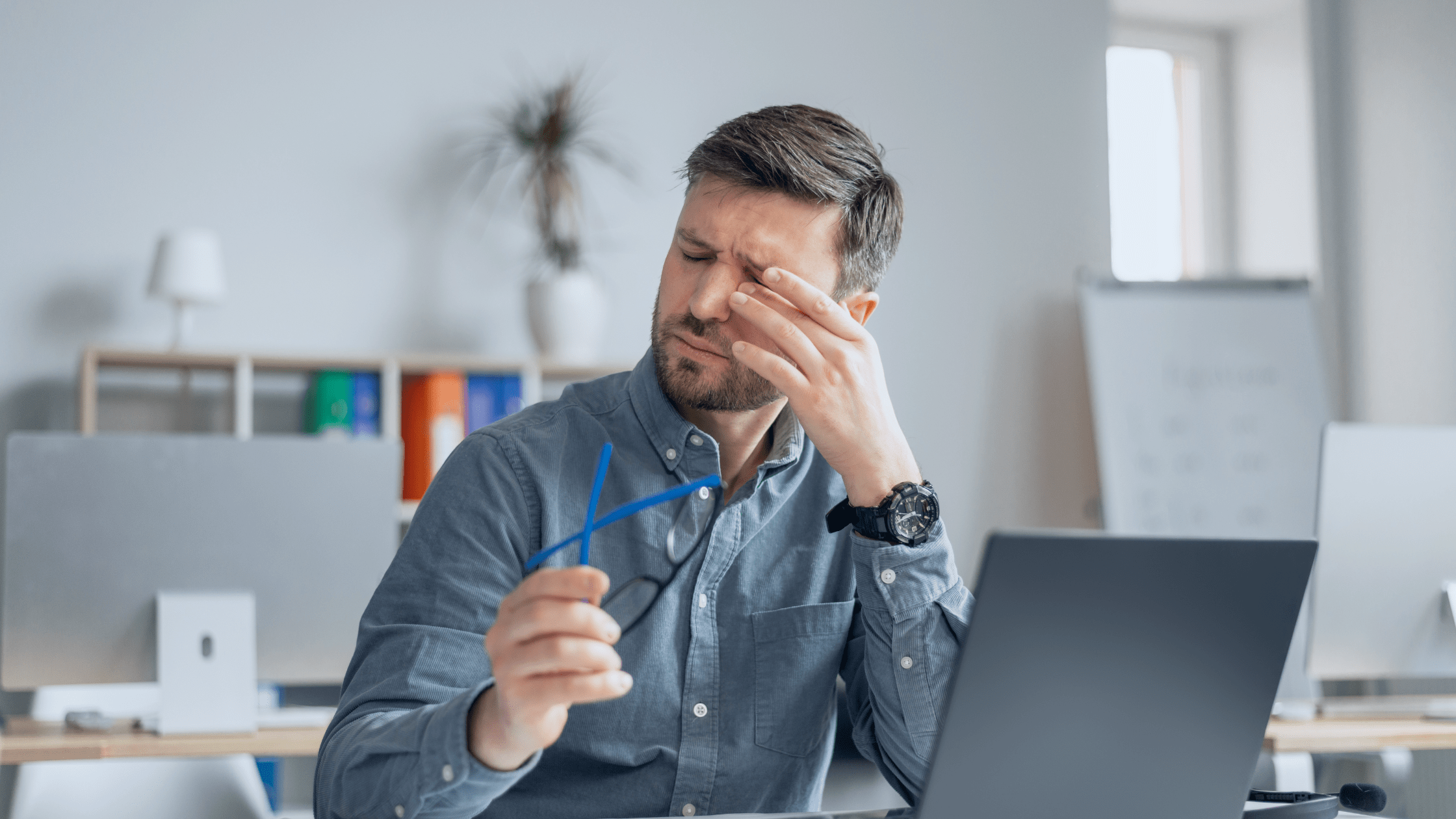 ¿Cómo prevenir la fatiga visual en el entorno laboral? - Canal Empresa IMQ